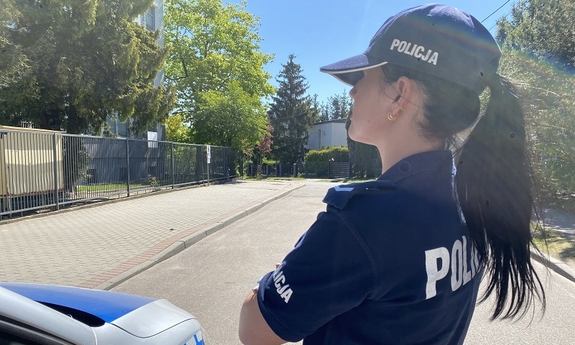 Policjanci poza służbą uratowali seniorkę - Policja.pl - Portal polskiej Policji